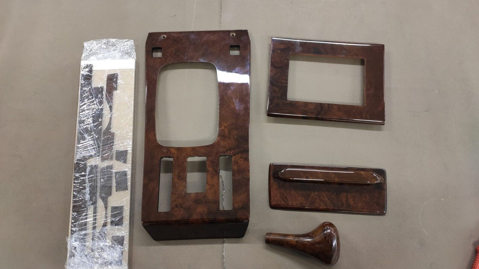 Mercedes w107 slc wood trim set Burled Walnut Dashboard Trim Set ...
